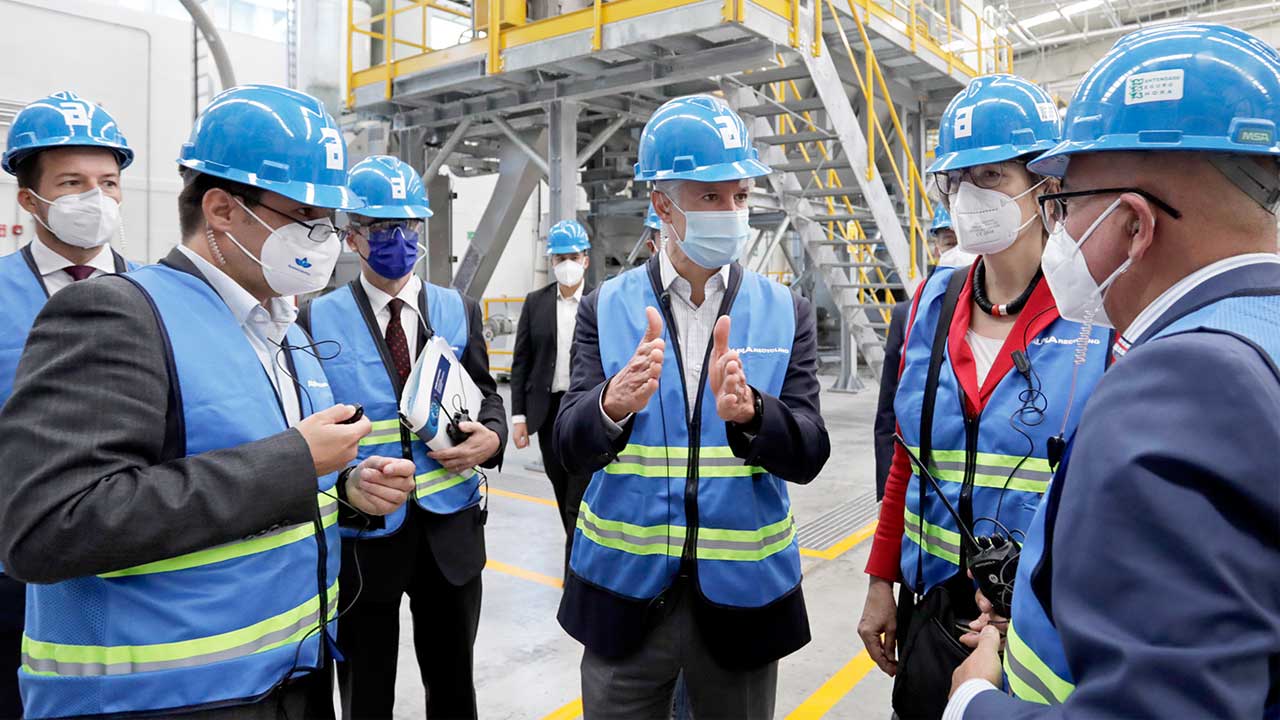 ALPLA inaugura planta en México para reciclar HDPE | Ambiente Plástico