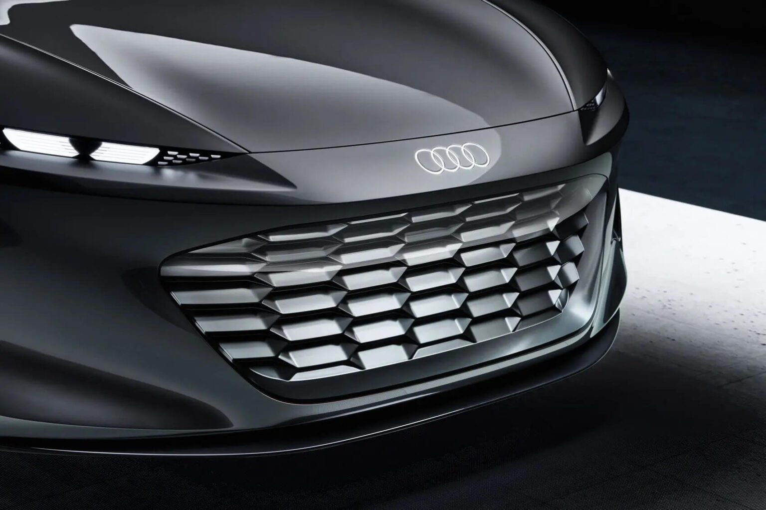 Audi inicia la producción en serie de rejillas para coches con plástico ...